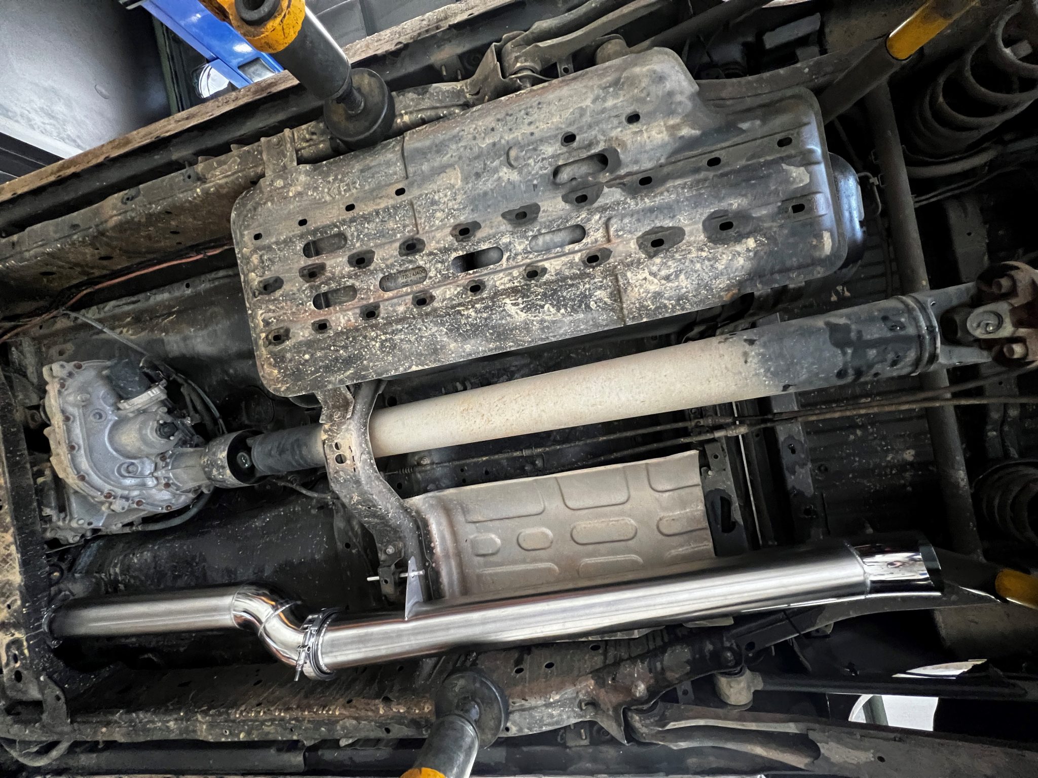 Nissan NP300 4" DPF BACK DIFF DUMP EXHAUST - LOBSTER TAIL | PROCHECK ...